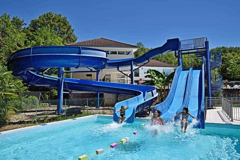 Les campings avec piscine - Brive Tourisme